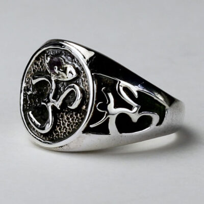 Om Ring in Sterling Silver - Heaven & Nature Store